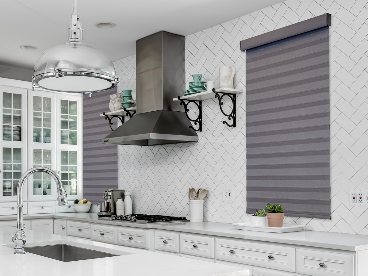 The 4 Best Kitchen Window Treatment Ideas for 2022 | Norman USA