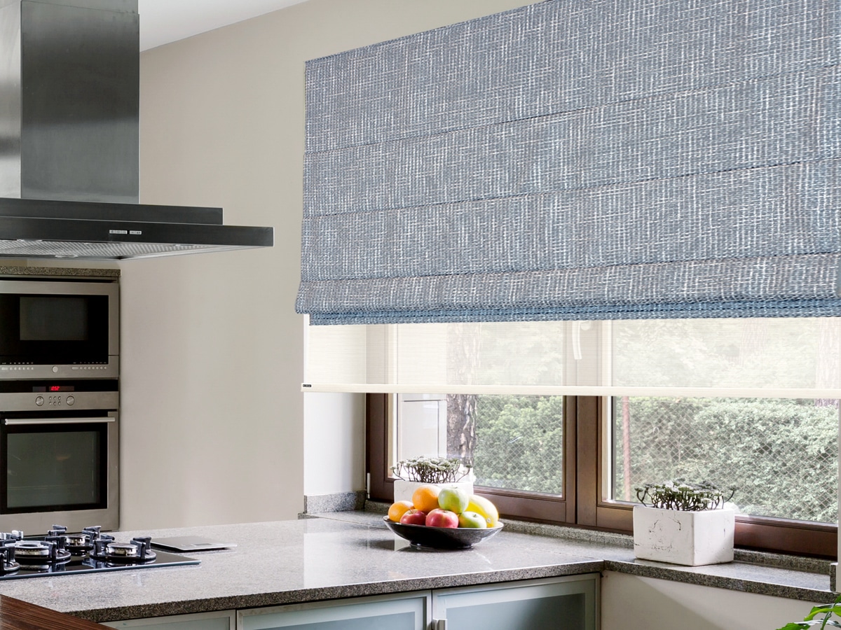 The 4 Best Kitchen Window Treatment Ideas for 2022 | Norman USA